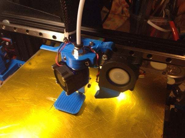 Free STL file Holder for e3d v6 hotend to MGN9H carrier 🔧 ・3D printing ...